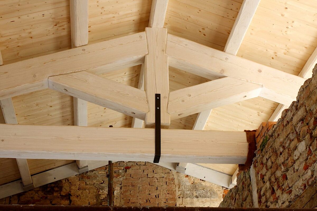 Capriata: Composizione e Tipologie | GuidaEdilizia